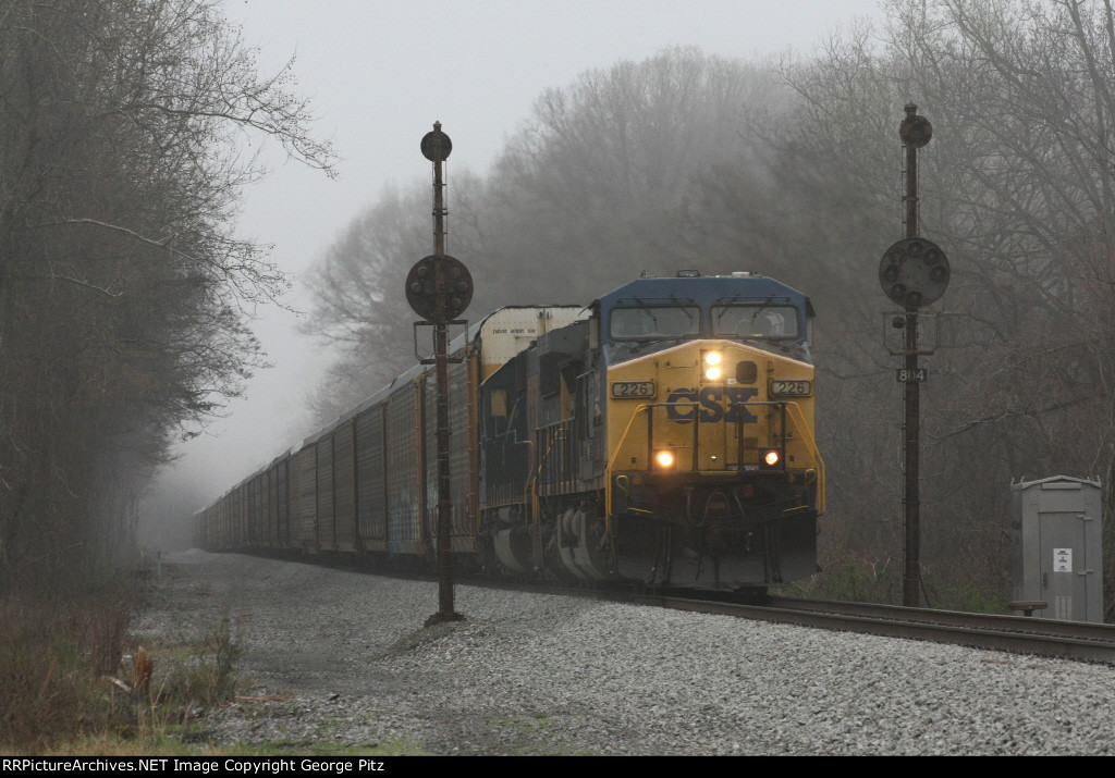 CSX 226 and train Q217